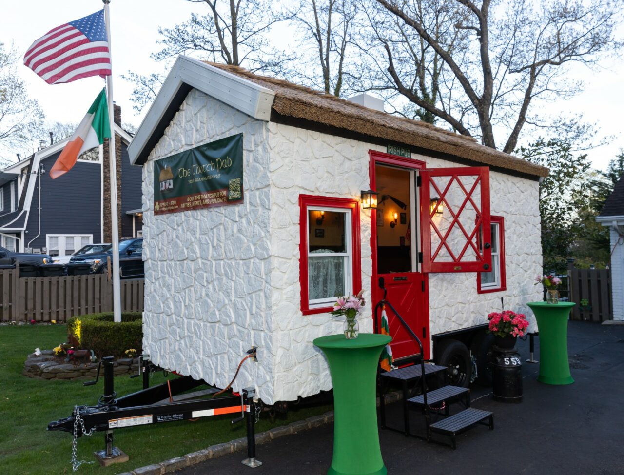 The Thatch Pub | New York State Mobile Irish Pub